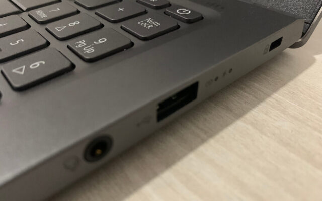 Windows PC Stuck Restarting? Try These 13 Fixes