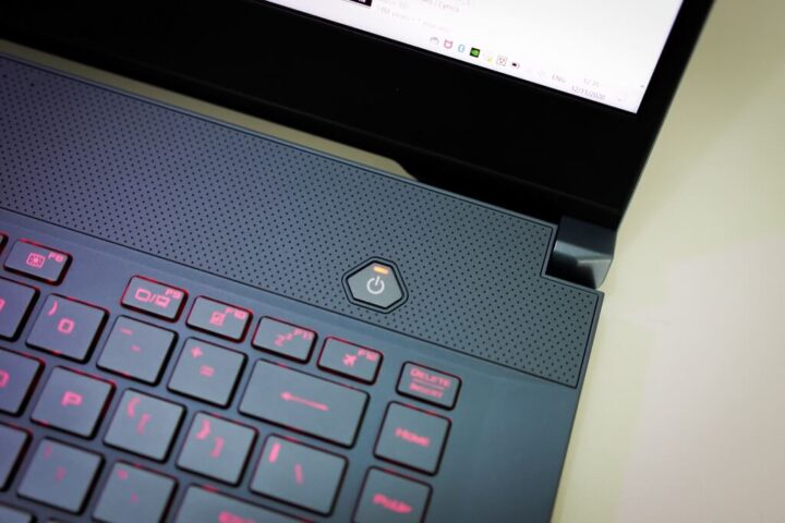 Windows White Screen of Death: What It Is and How to Fix