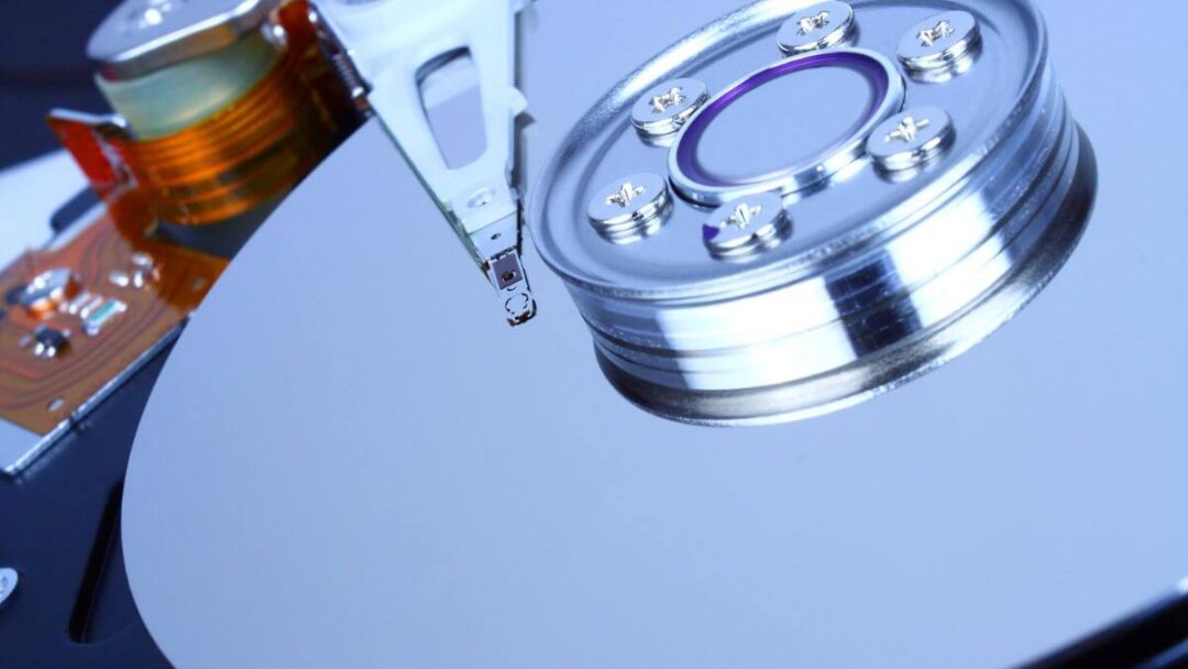 CMR vs. SMR Hard Drives: What’s Different and Which Is Better?