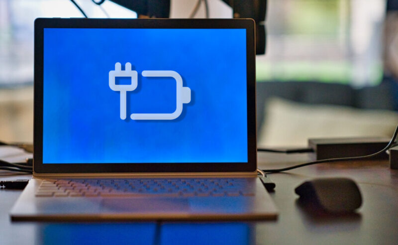 Why Your Laptop Won’t Turn On and 9 Ways to Fix