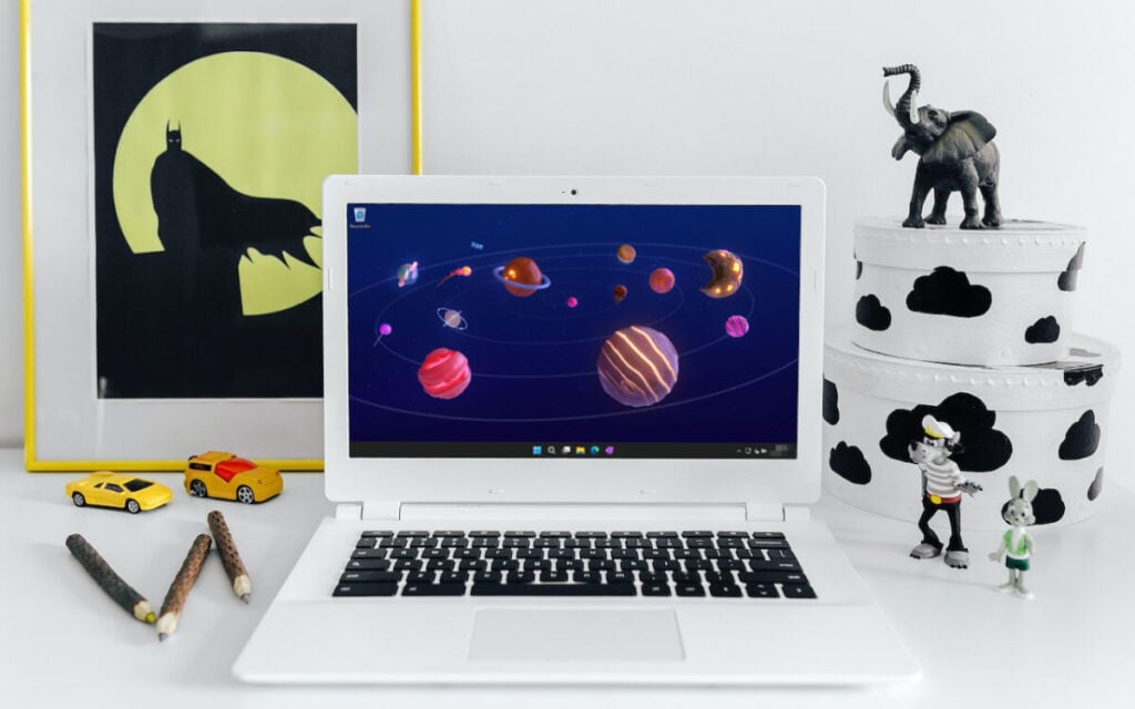 How to Get Free and Hidden Windows 11 Themes on Your PC