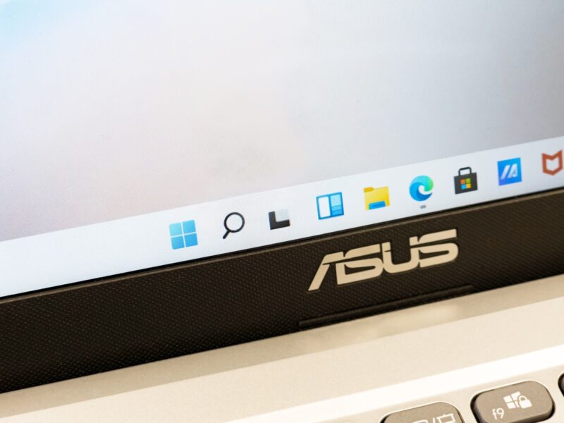 How to Make the Windows Taskbar Transparent